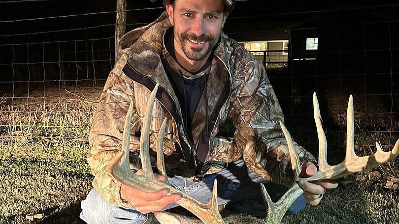 Justin Volk (IL) | Illinois Deer Success Story | Ozonics